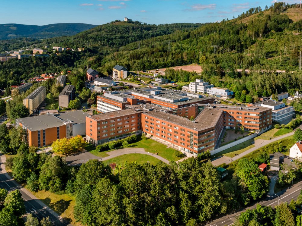MEDINOS Kliniken Sonneberg und SRH Zentralklinikum Suhl fordern bessere ...